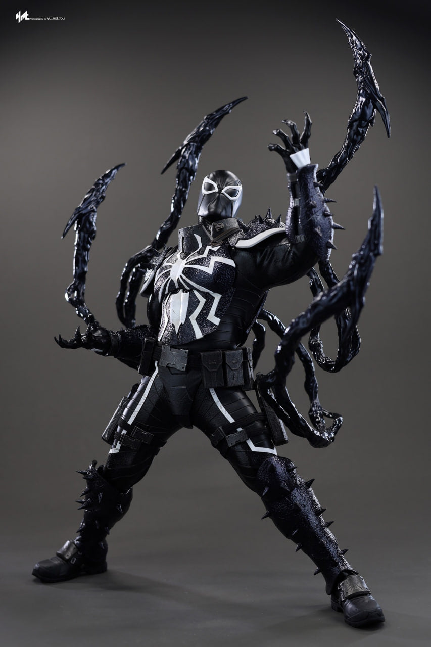 READY🔥Hot Toys CMS025 Marvel Comics 1/6th scale Agent Venom Collectibl ...