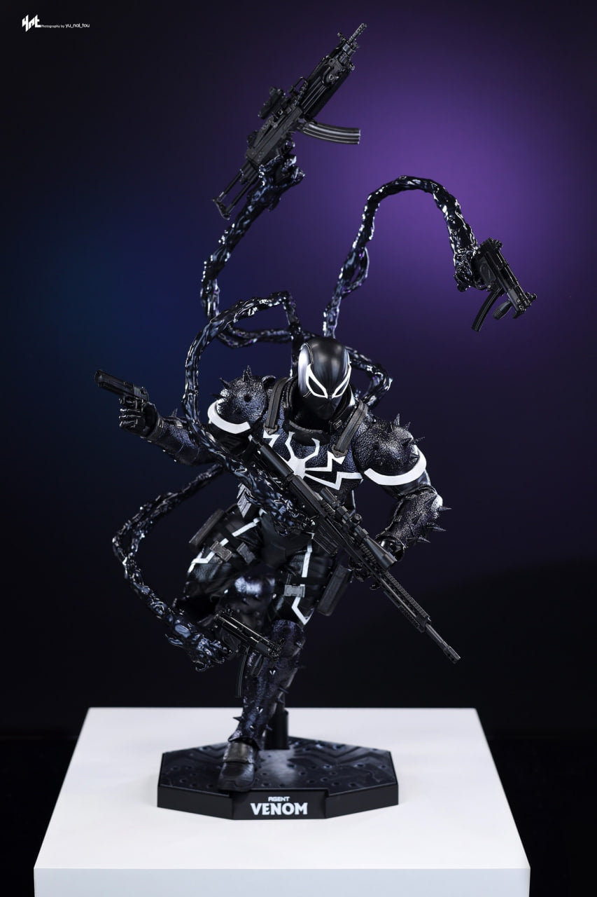READY🔥Hot Toys CMS025 Marvel Comics 1/6th scale Agent Venom Collectibl ...
